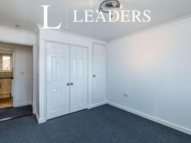 Southwood Road, Hayling Island, PO11