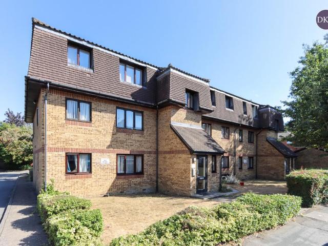 Southwold Road, Hertfordshire WD24 Studio to rent £1,150 pcm £265 pw