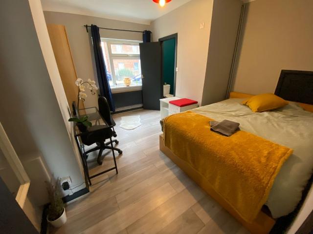Southwold Rd, London E5, Room to rent, £900 pcm | PrimeLocation