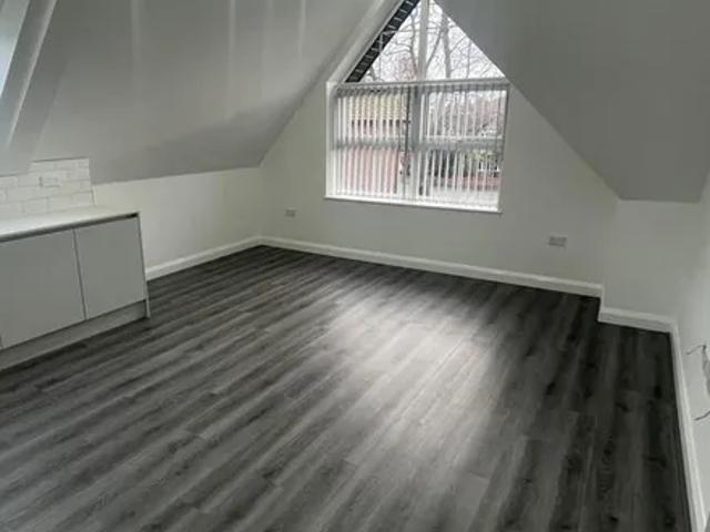 Souchay Court, Manchester, M20 6BR, United Kingdom | 2 bed apartment for rent #114383755 | Rentberry