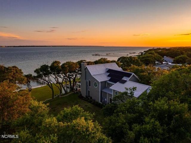 / Sound Dr, Morehead City, Home For Sale