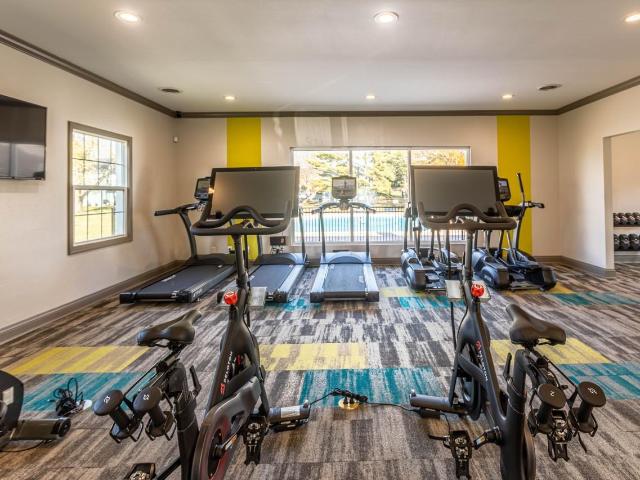 Sova 2 Bedroom Apartment for Rent at 11707 Nansemond Place, Louisville, KY 40245