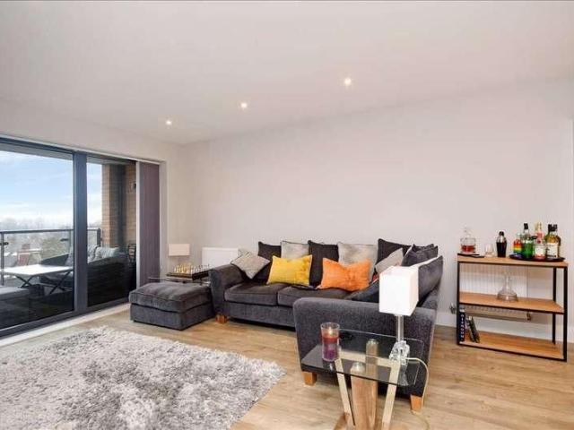 Sovereign Apartments, High Street, Surrey, SM1