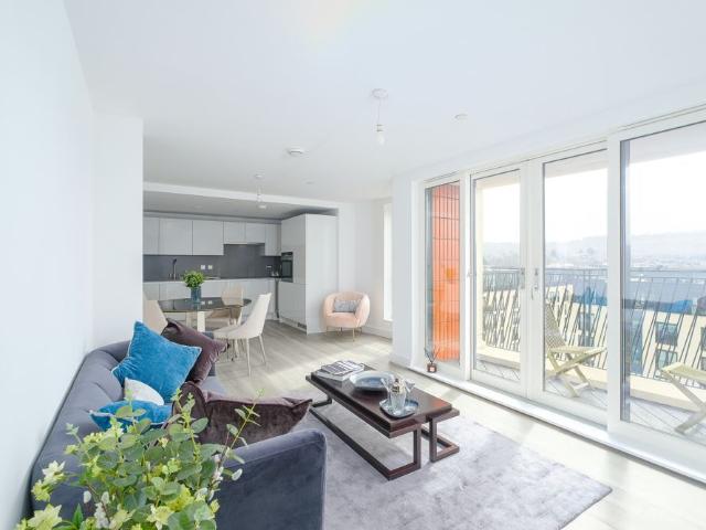 Sovereign Point, Bath, BA2