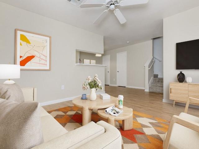 Sovereign Townhomes 1 Bedroom Apartment for Rent at 9888 United Dr, Houston, TX 77036 Sharpstown