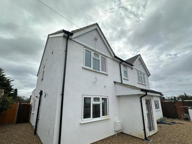 Slough, Berkshire, 2 Bedroom Flat