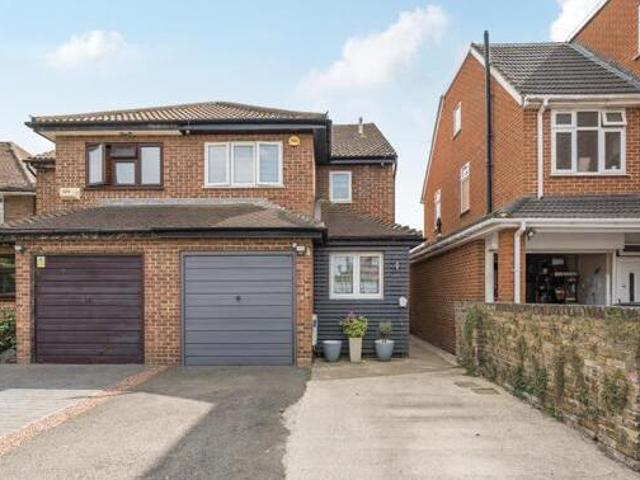 Slough, Berkshire, 3 Bedroom Terraced