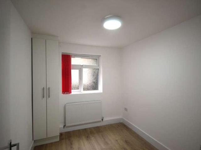 Slough Lane, Kingsbury, London, NW9