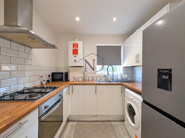 Slough SL1, 1 bed flat to rent, £1,100 pcm | PrimeLocation