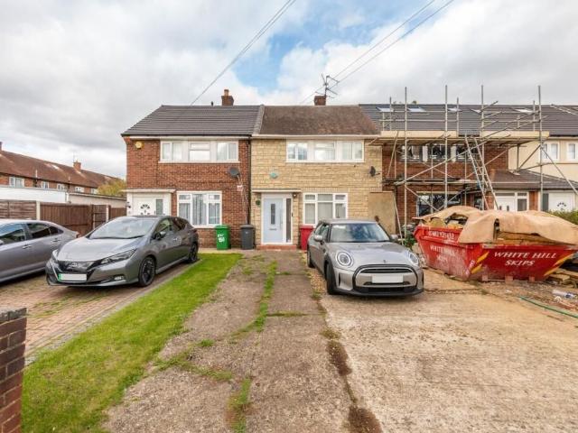 Slough SL3, 2 bed terraced house to rent, £1,600 pcm | PrimeLocation
