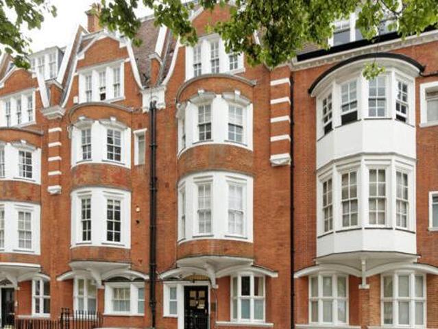 Sloane Court West, London, 2 Bedroom Apartment