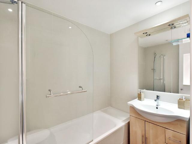 Sloane Avenue, Chelsea, London, SW3