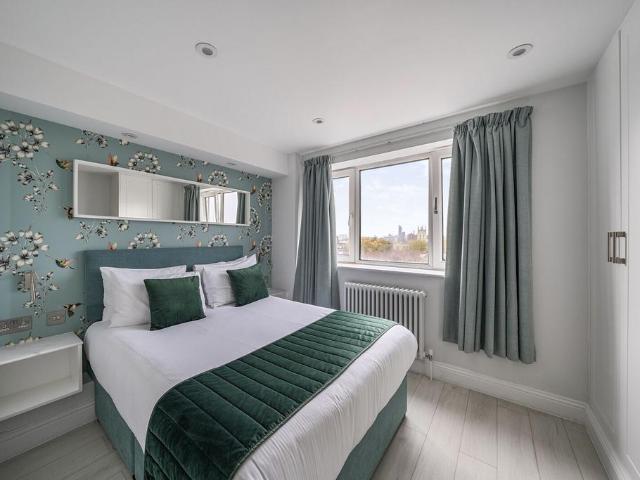 Sloane Avenue, Chelsea, London, SW3 Studio to rent £4,880 pcm £1,126 pw