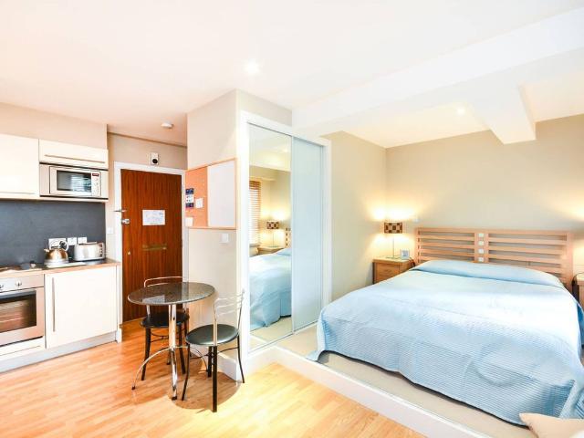 Sloane Avenue, Chelsea, London SW3, Studio to rent, £5,000 pcm | PrimeLocation