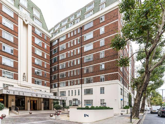 Sloane Avenue, Chelsea, London SW3, Studio to rent, £5,200 pcm | PrimeLocation
