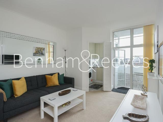 Sloane Avenue, Chelsea SW3, 1 bed flat to rent, £2,600 pcm | PrimeLocation