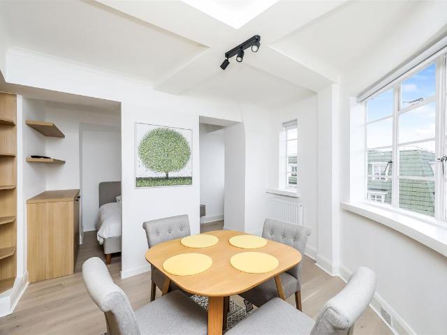 Sloane Avenue, London SW3, 1 bed flat to rent, £2,500 pcm | PrimeLocation