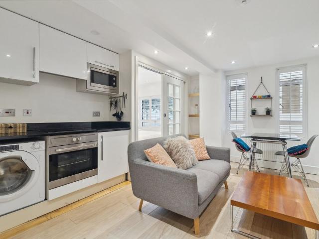 Sloane Avenue SW3, 1 bed flat to rent, £3,250 pcm | PrimeLocation