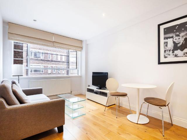 Sloane Avenue SW3, 1 bed flat to rent, £2,817 pcm | PrimeLocation