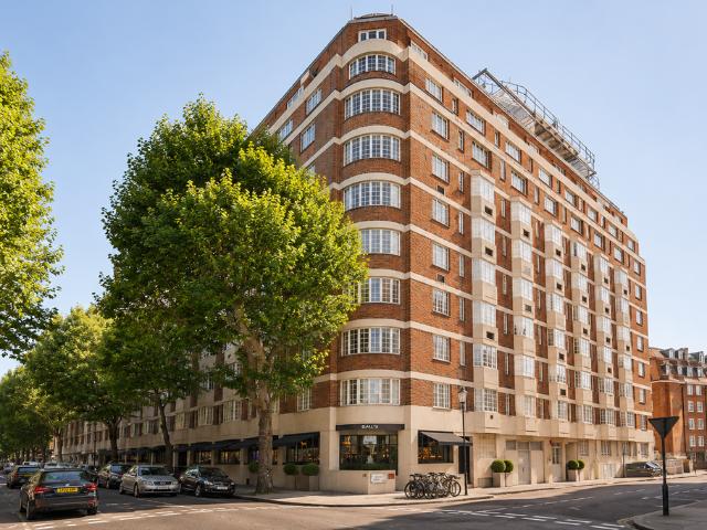 Sloane Avenue, SW3 2 bed apartment to rent £2,600 pcm £600 pw