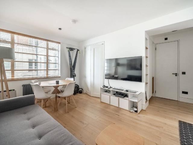 Sloane Avenue, Sloane Square, London SW3, 1 bed flat to rent, £3,900 pcm | PrimeLocation