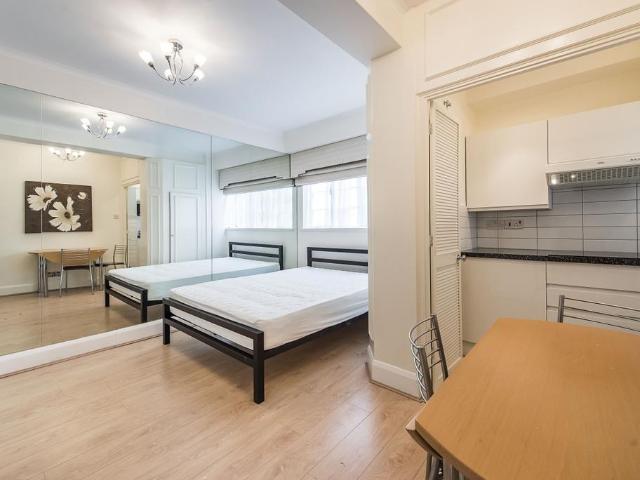 Sloane Avenue Sloane Square SW3 Studio to rent £2,275 pcm £525 pw