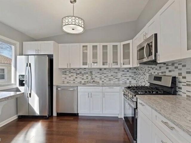 Sloane Blvd, Plainfield, Home For Sale