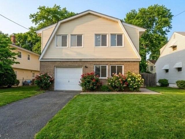 Sloane Blvd, Plainfield, Home For Sale