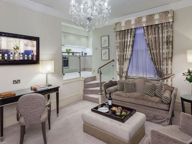 Sloane Gardens, London SW1W, 2 bed flat to rent, £23,053 pcm | PrimeLocation