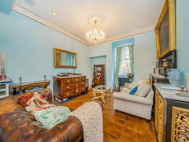 Sloane Gardens, SW1W, London
