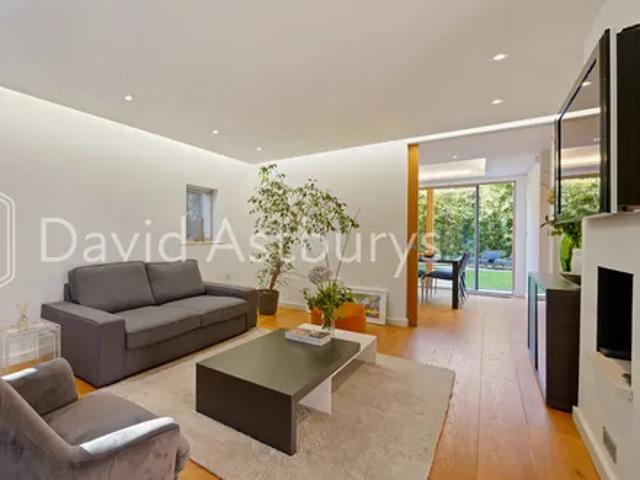 Sloane Mews, London, N8 9TB, United Kingdom | 3 bed house for rent #166521262 | Rentberry