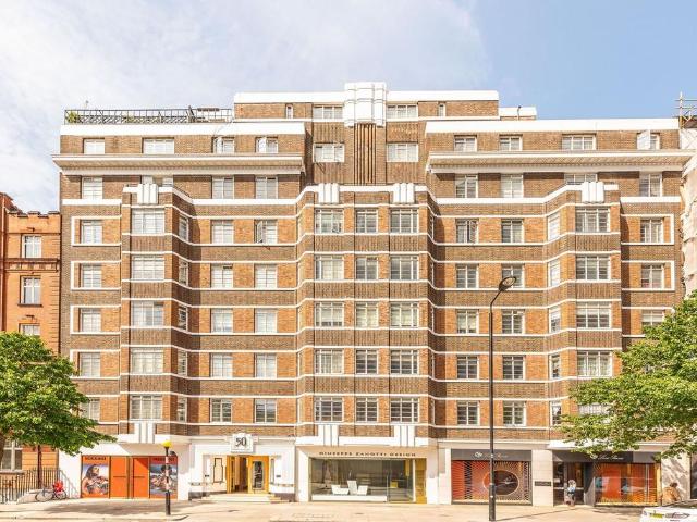 Sloane Street, Knightsbridge, London. 1 bed flat to rent £4,850 pcm £1,119 pw
