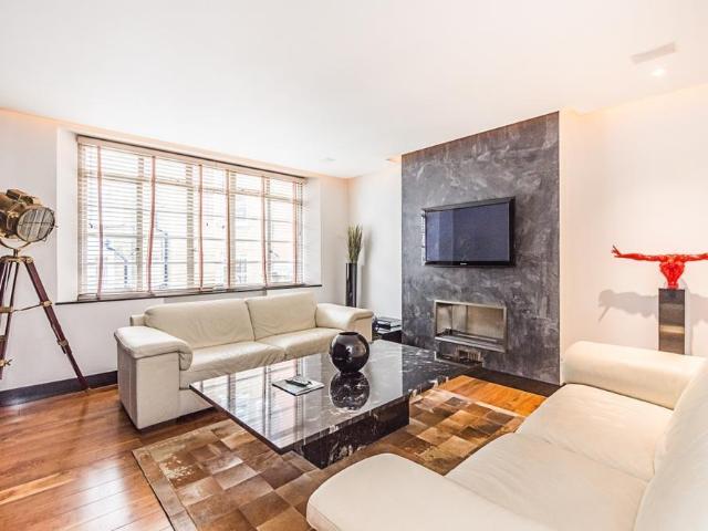 Sloane Street, Knightsbridge SW1X 2 bed flat to rent £6,500 pcm £1,500 pw