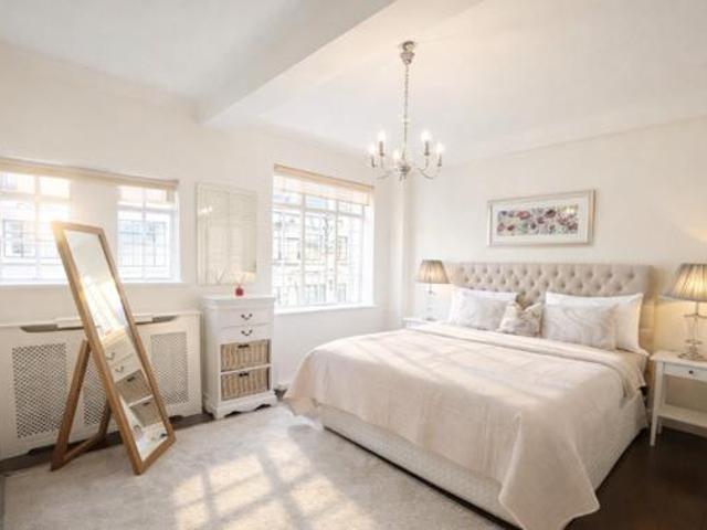 Sloane Street, London, 3 Bedroom Flat