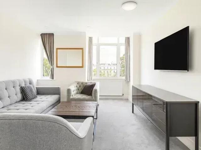 Sloane Street, London SW1X, 2 bed flat to rent, £4,333 pcm | PrimeLocation