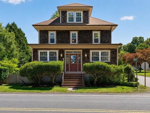 Slocum Rd, Dartmouth, Home For Sale