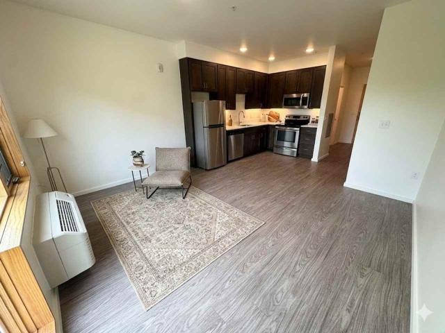 Slogan Apartments 1 Bedroom Apartment for Rent at 1510 N Sumner St, Portland, OR 97217 Overlook