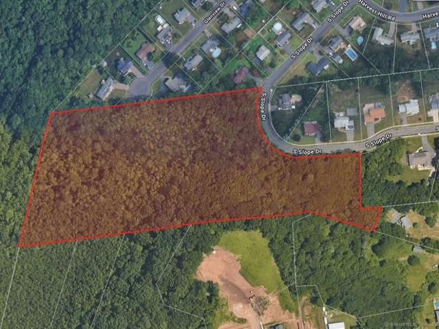 Slope Dr S, Berlin, CT 06037