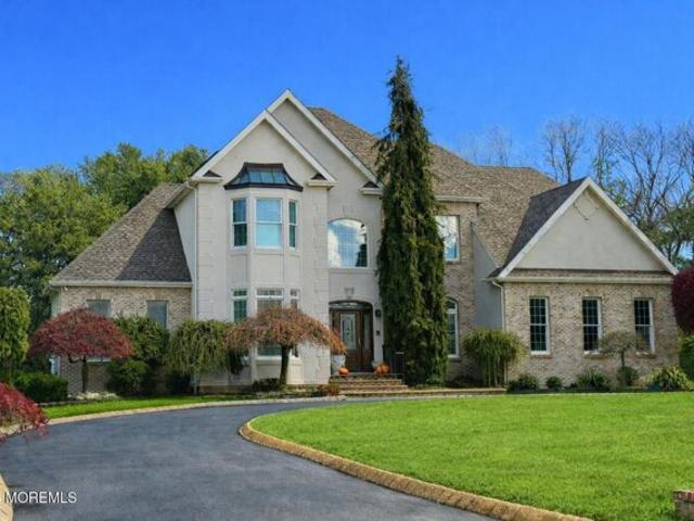 Slopebrook Ln, Colts Neck, Home For Sale