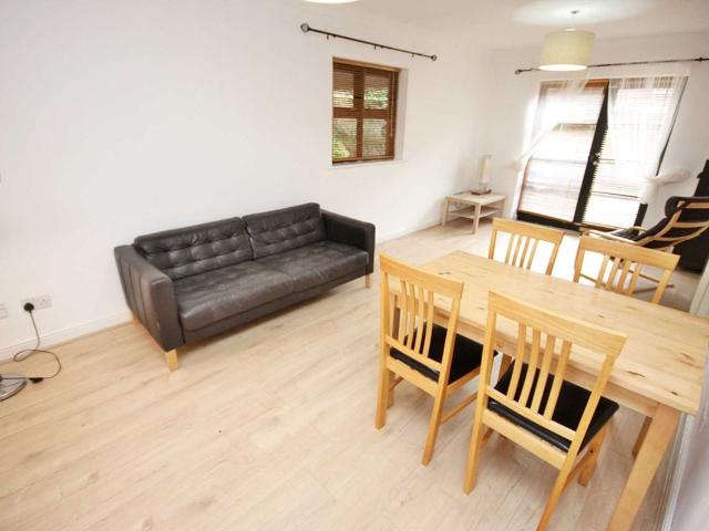 Slate Wharf, Manchester M15, 2 bed flat to rent, £1,175 pcm | PrimeLocation