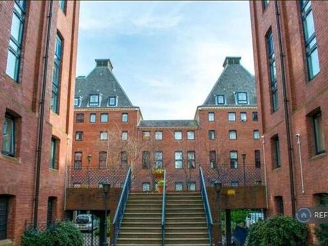 Slateford Road, Edinburgh, 3 Bedroom Flat