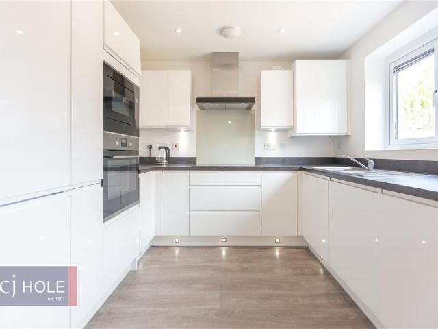 Slade Baker Way, Bristol BS16 4 bed townhouse to rent £2,700 pcm £623 pw