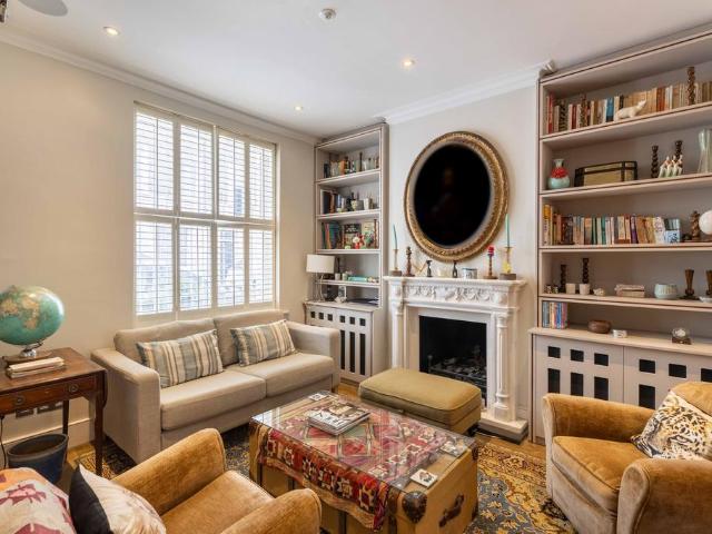 Slaidburn Street, Kensington and. 3 bed house to rent £9,750 pcm £2,250 pw