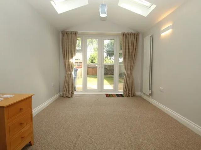 Sleaford Street, Cambridge £3,650 pcm ⓘ The monthly or weekly payment required by the landlord. Read our glossary page, 5 bedrooms, mid terrace house, to let * Tenant info