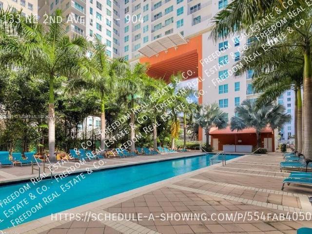 Sleek Contemporary Loft Residence With One Bedroom And One Bathroom In Downtown Miami