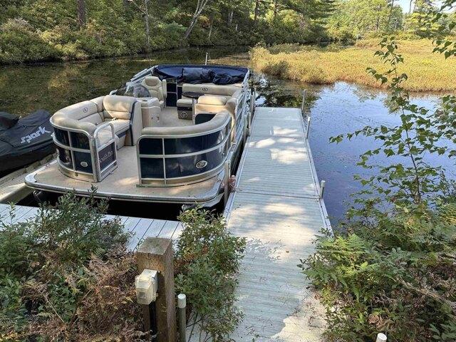 Sleepy Hollow Rd, Wakefield, Home For Sale