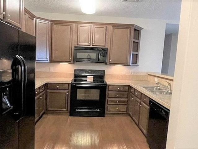 Sleepy Ridge 3 Bedroom Apartment for Rent at 3024 Sleepy Ridge Avenue, Williston, ND 58801