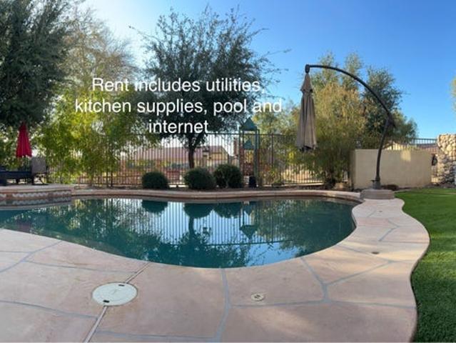 Sm Room Available Util/Pool/Cleaning Included
