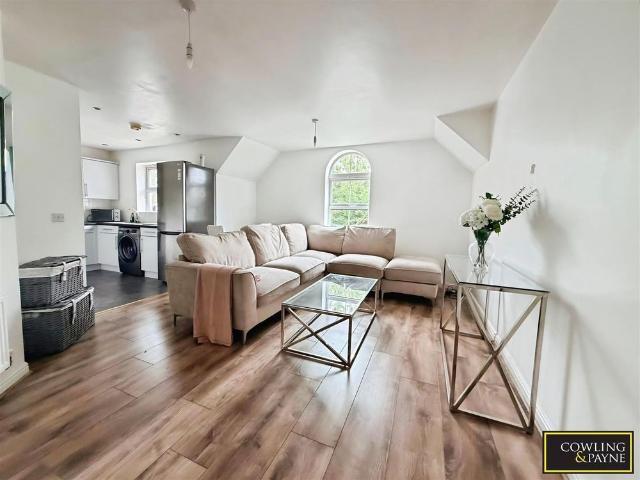 Smollett Place, Wickford