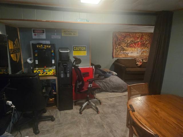 Small bdrm furn. Ranch house